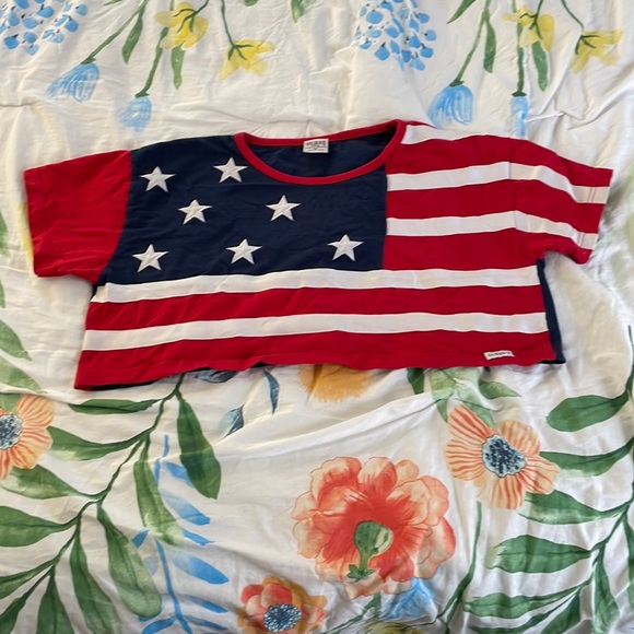 Guess | Tops | Guess American Flag Crop Top Size Medium | Poshmark